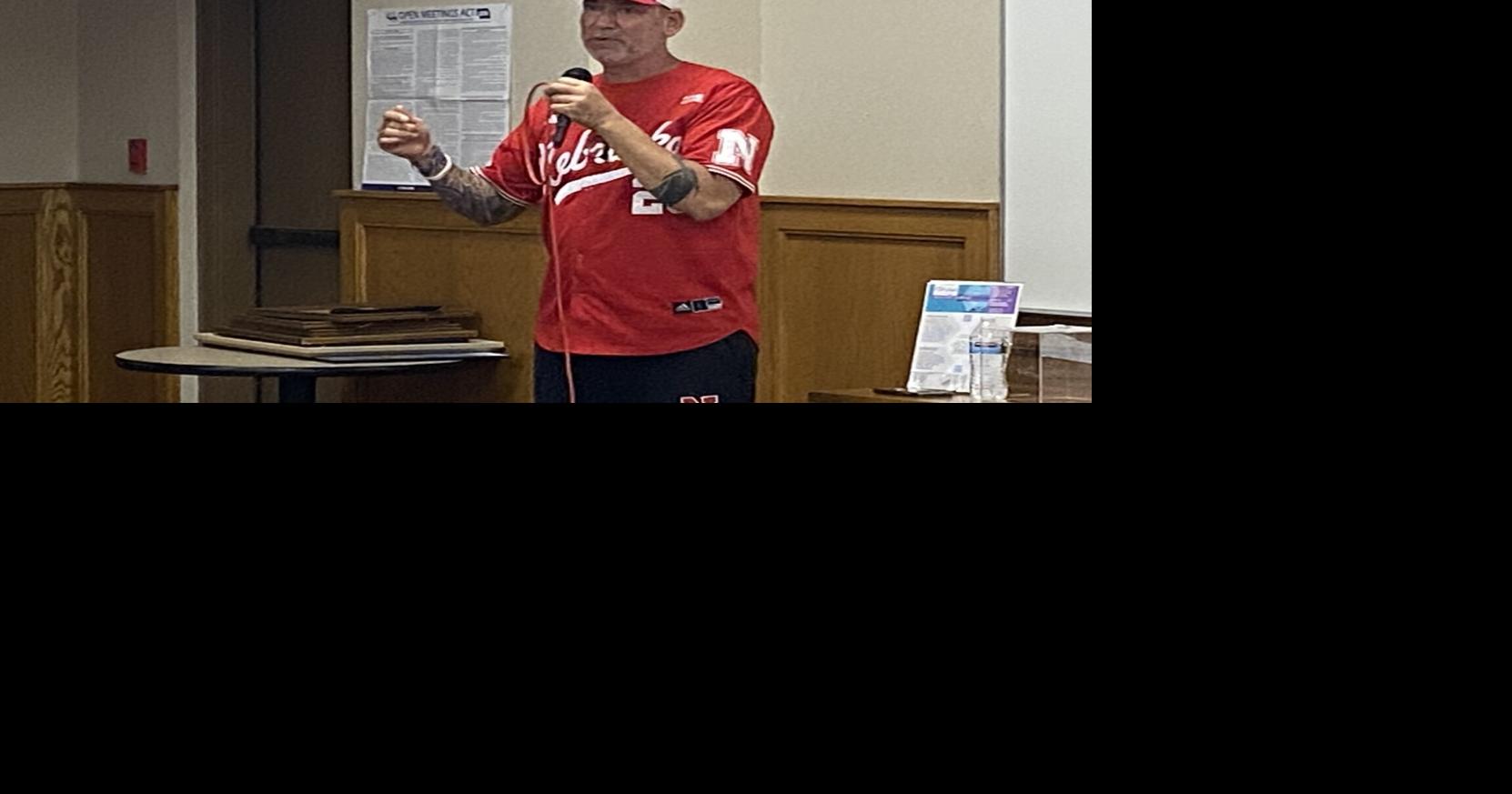 Senate candidate holds town hall meeting in Beatrice