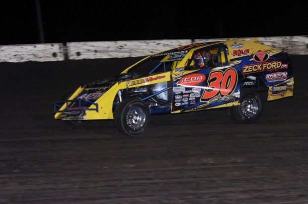 Grabouski, Borgman earn opening night victories