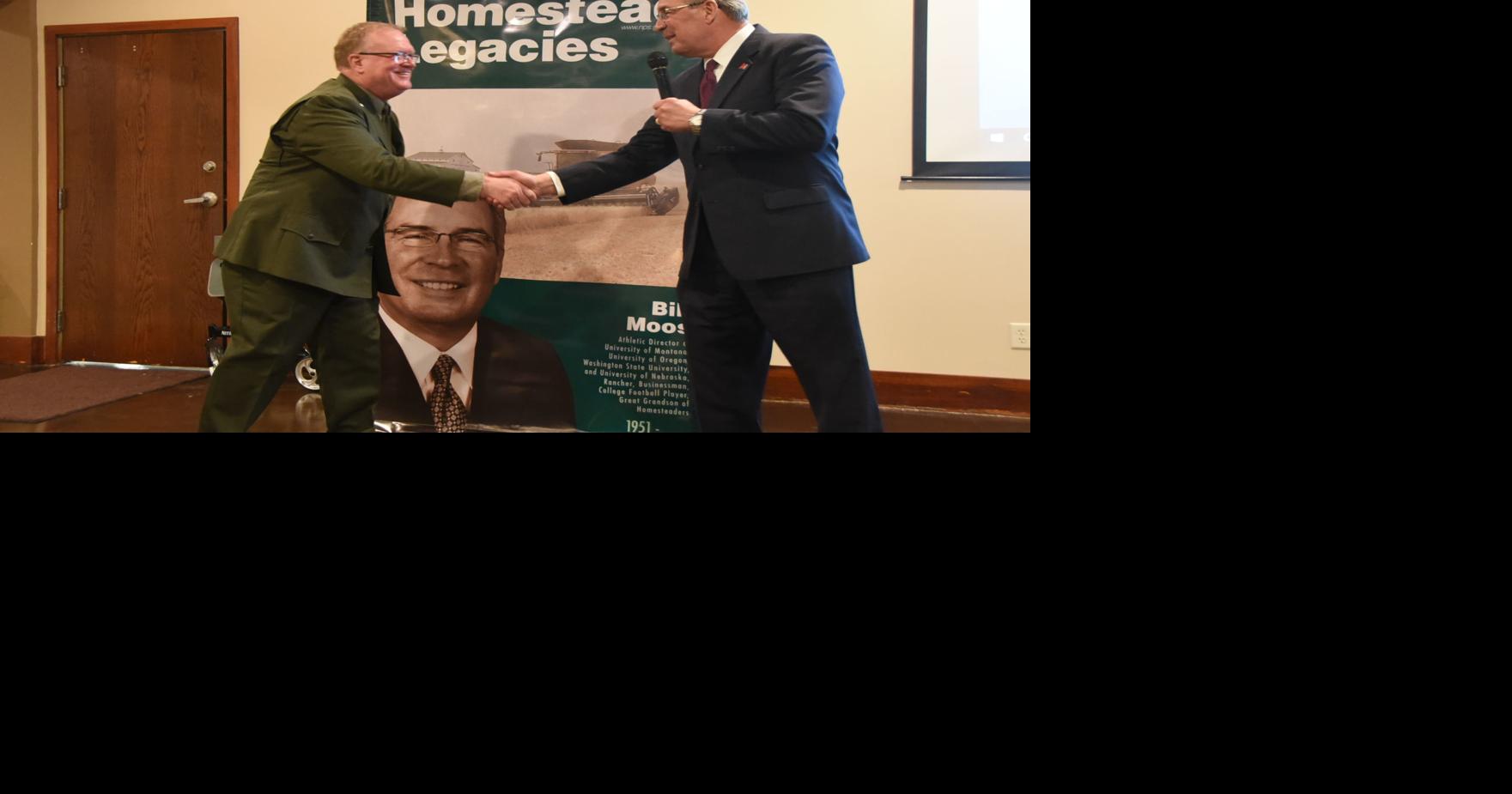 Bill Moos talks family history at Homestead event