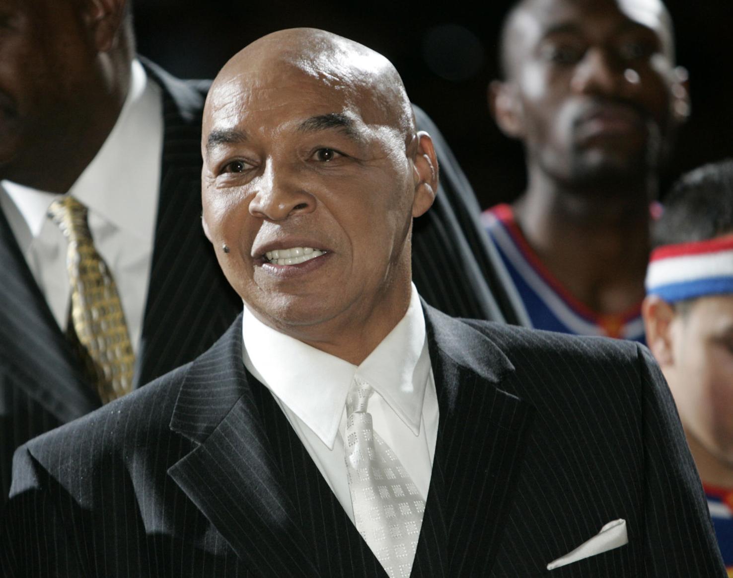 Photos: Remembering Harlem Globetrotters' Curly Neal, 1942-2020