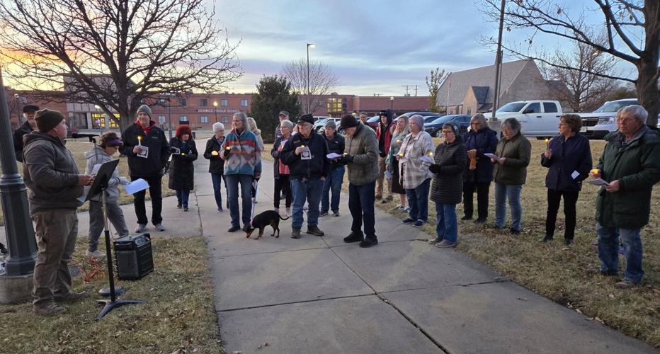 Candlelight vigil in Beatrice for woman killed by ICE in Minnesota