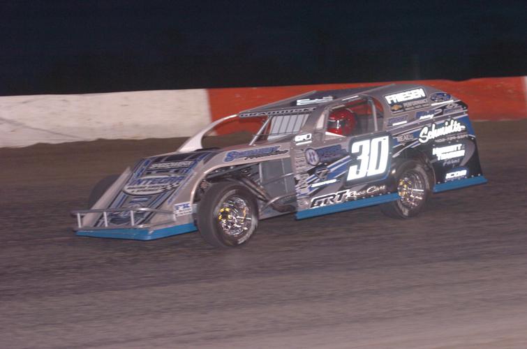 Grabouski picks up 2 wins at Spring Nationals