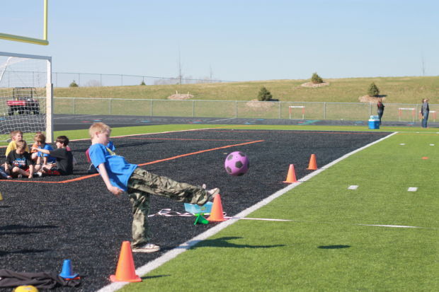 Beatrice elementary schools compete in Rotary Field Day