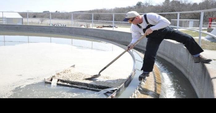 1,000 gallons of oil, grease dumped in storm drain