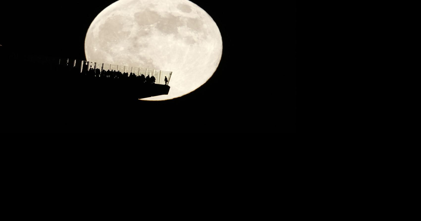 Your 2025 guide to meteors, supermoons, eclipses and more