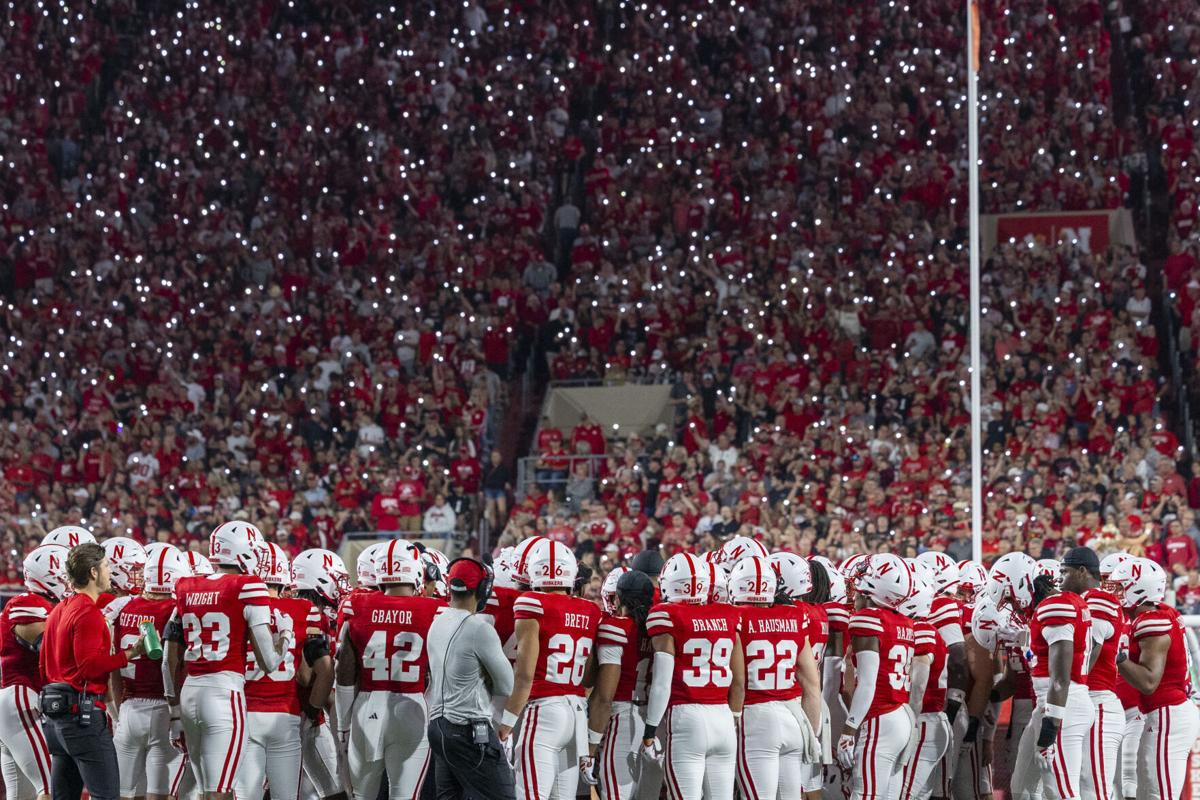 Husker notes: A night crowd that’s no-so-nice, tackling woes, and a ...