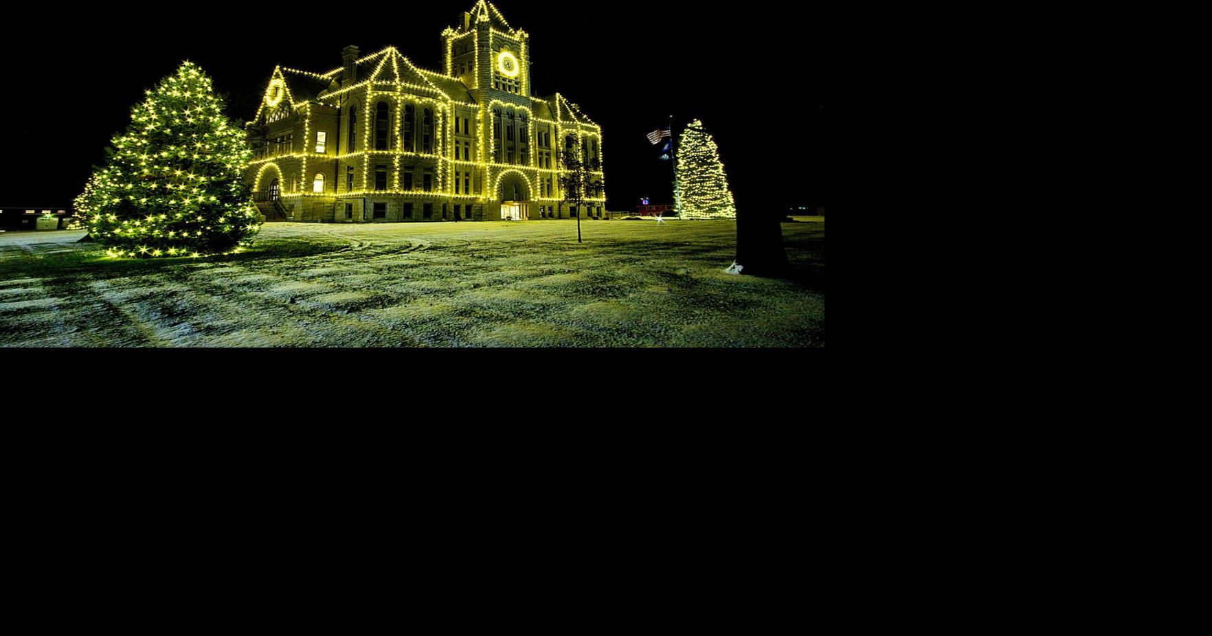 County courthouse lights up for holiday season at annual ceremony