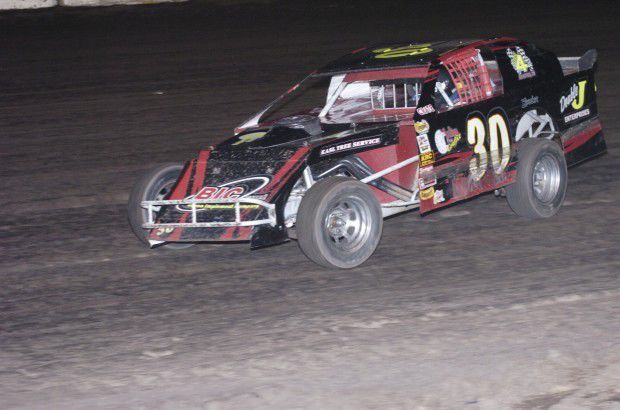 Grabouski, Borgman earn opening night victories