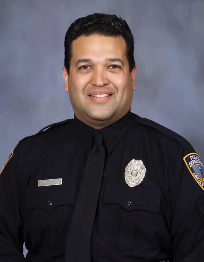 Lincoln Investigator Mario Herrera, who was shot in line of duty, dies