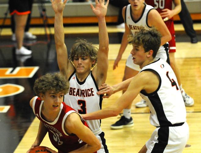 Shot at the buzzer misses as Orangemen fall to Platteview