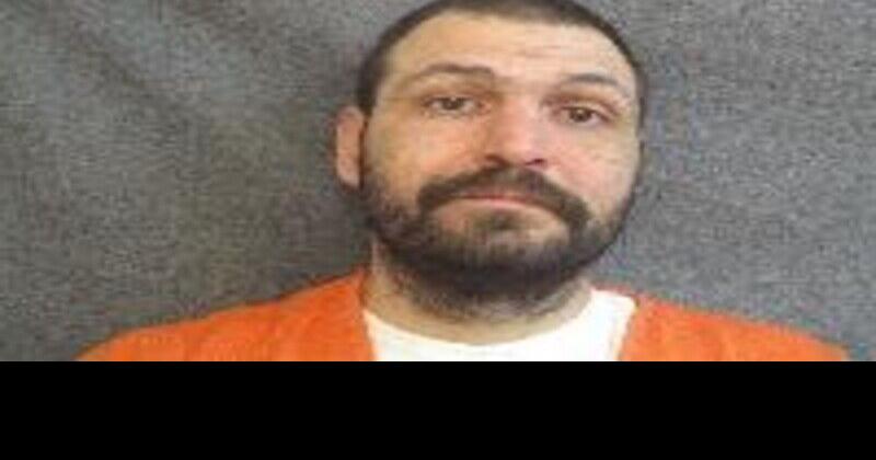 Two arrested after warrant served in Odell