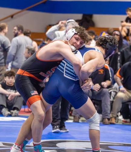 Clearfield leads Thomas after first day of tourney | Local ...