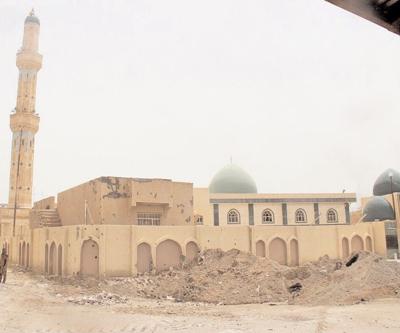 Iraqi forces battle Islamic State in Fallujah days after its liberation ...