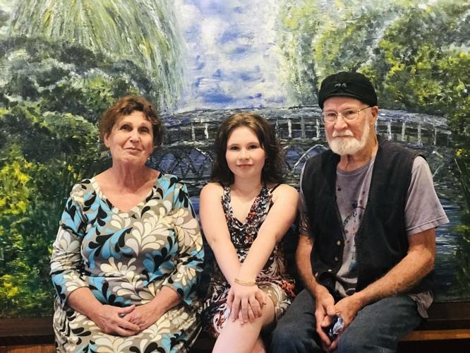 Storefront showcases local artist's work | News | bedfordgazette.com