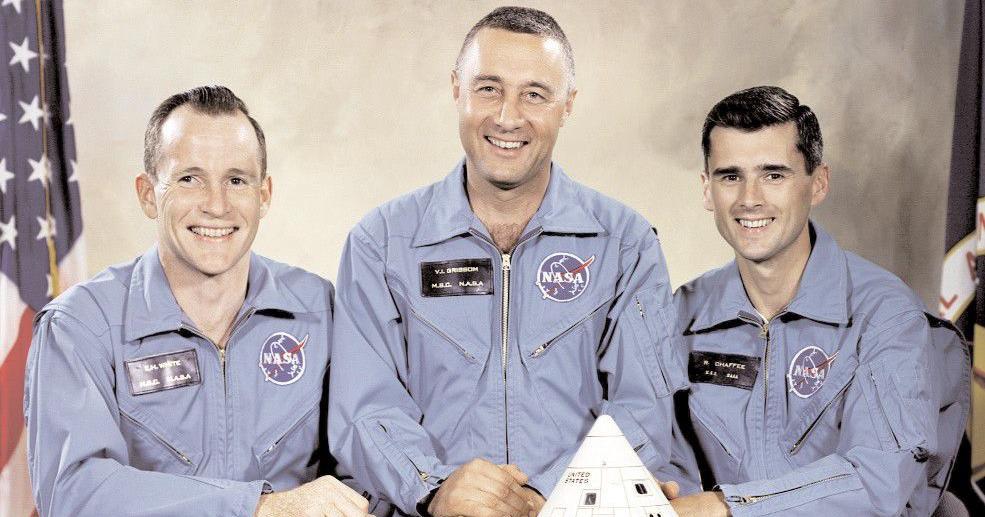 NASA displays Apollo capsule hatch 50 years after fatal fire | Archives ...