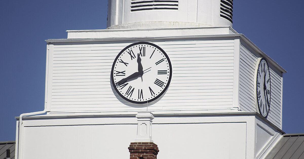 County looking at clock face repairs | Local News | bedfordgazette.com