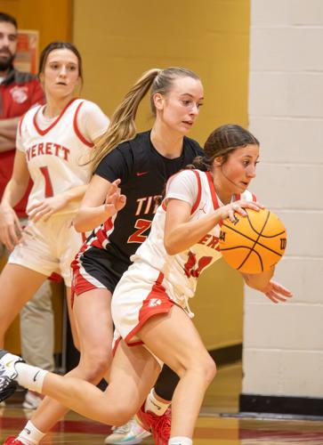 Everett uses second quarter run to top TM, 50-32 | Local ...