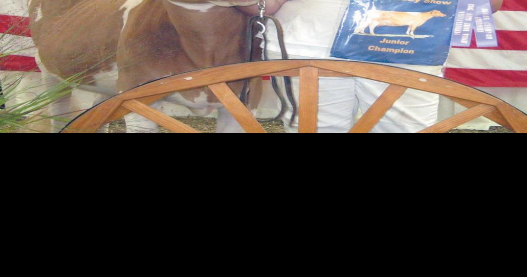 Walason shows winning cow | Local News | bedfordgazette.com