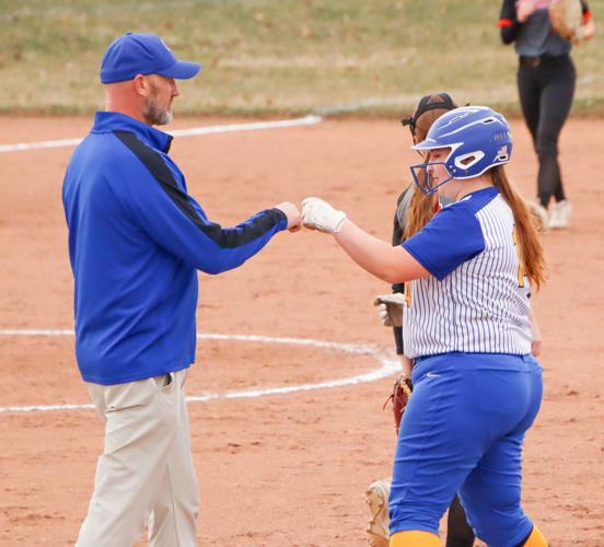 Chestnut Ridge, Everett softball teams top league foes | Local ...