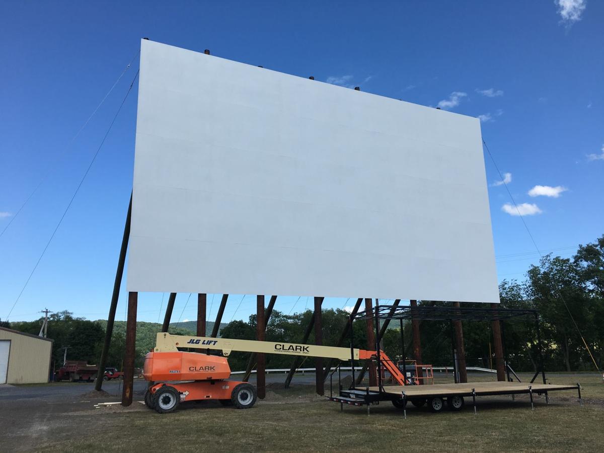 CP creates innovative screen for Chamber drive-ins | | bedfordgazette.com