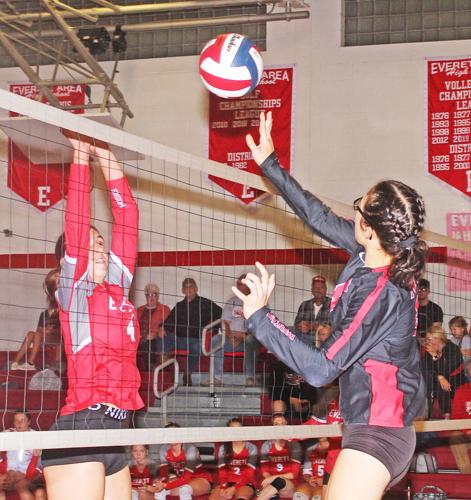 Tussey takes last 2 games to top Everett | Local | bedfordgazette.com