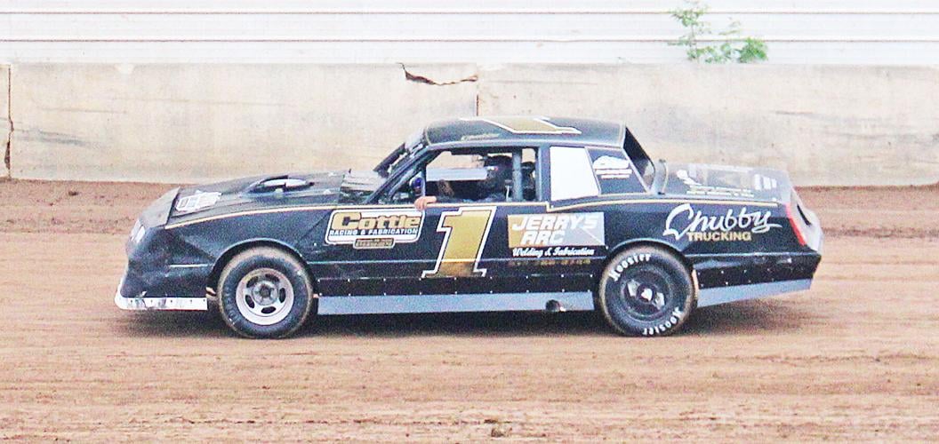 Bernheisel, Childers get late passes for Bedford victories | Local ...