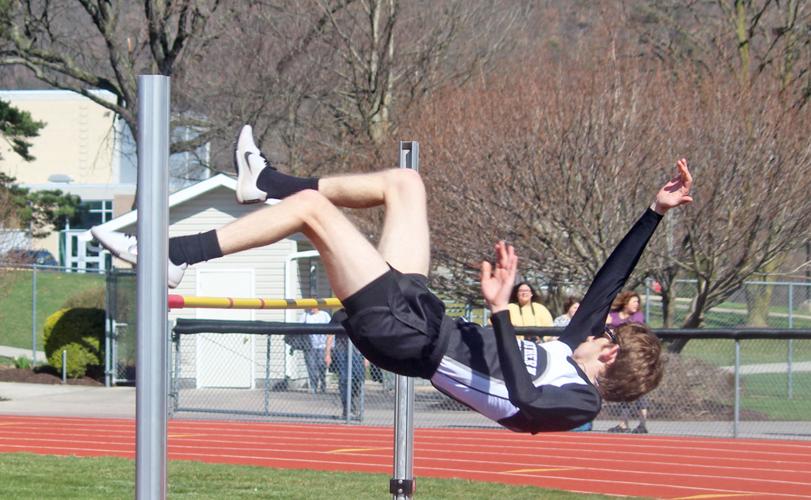 NBC sweeps tri-meet; Tussey tops Williamsburg | Local | bedfordgazette.com