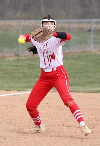 Everett softball squad sweeps Berlin | Local | bedfordgazette.com