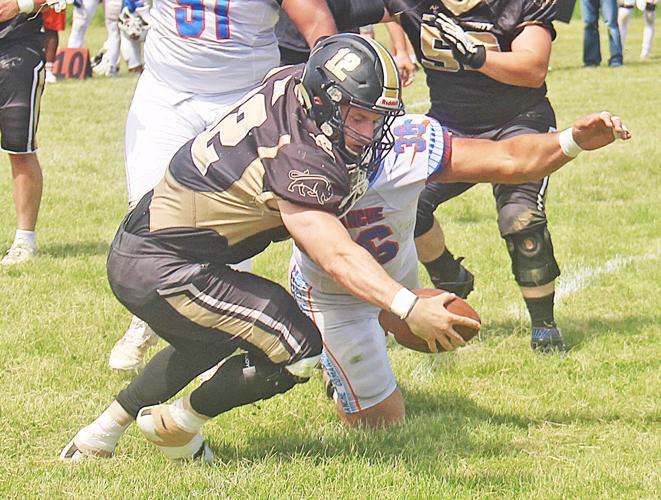 Buffaloes improve to 8-0, beat Comanche, 50-42 | Local | bedfordgazette.com