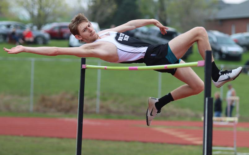 NB girls, Everett boys sweep county tri-meet | Local | bedfordgazette.com