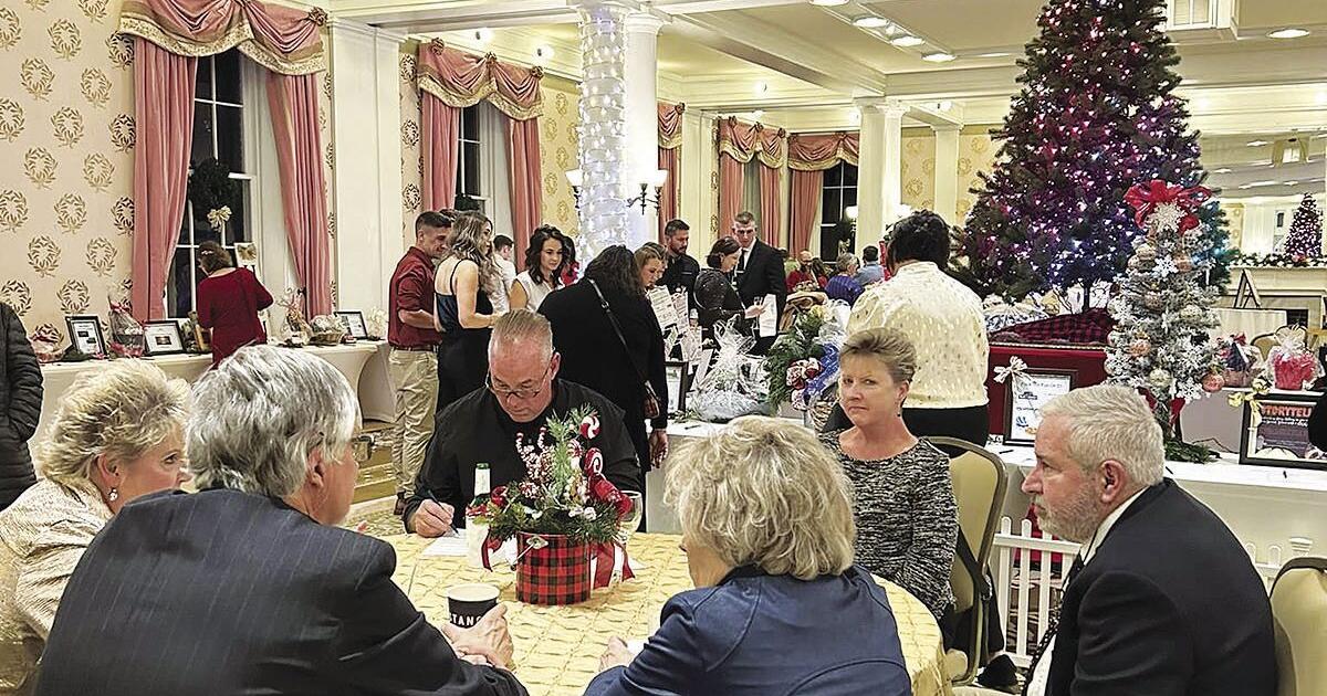 Snowflake Social an annual attraction | Local News | bedfordgazette.com