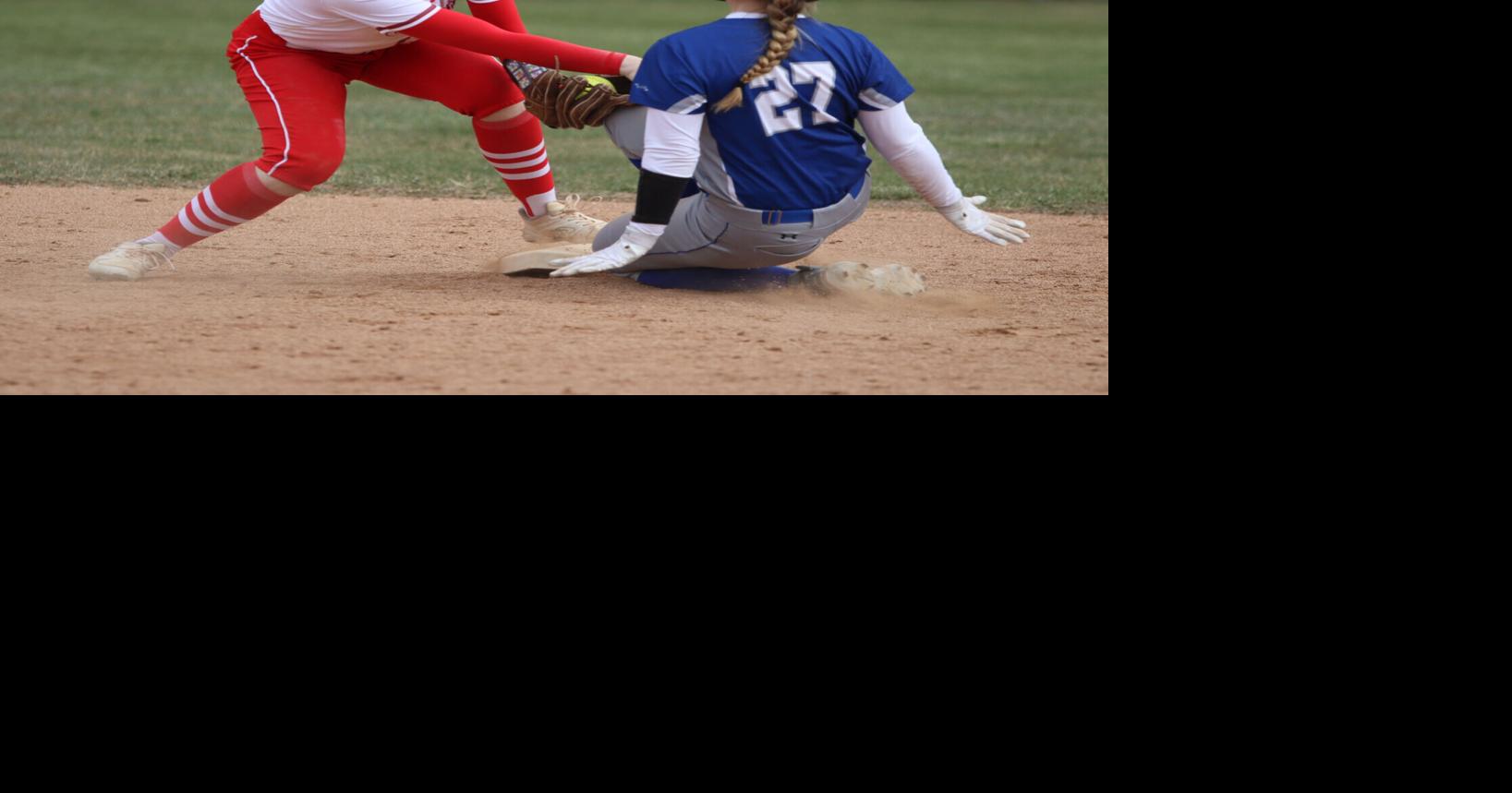Everett softball squad sweeps Berlin | Local | bedfordgazette.com