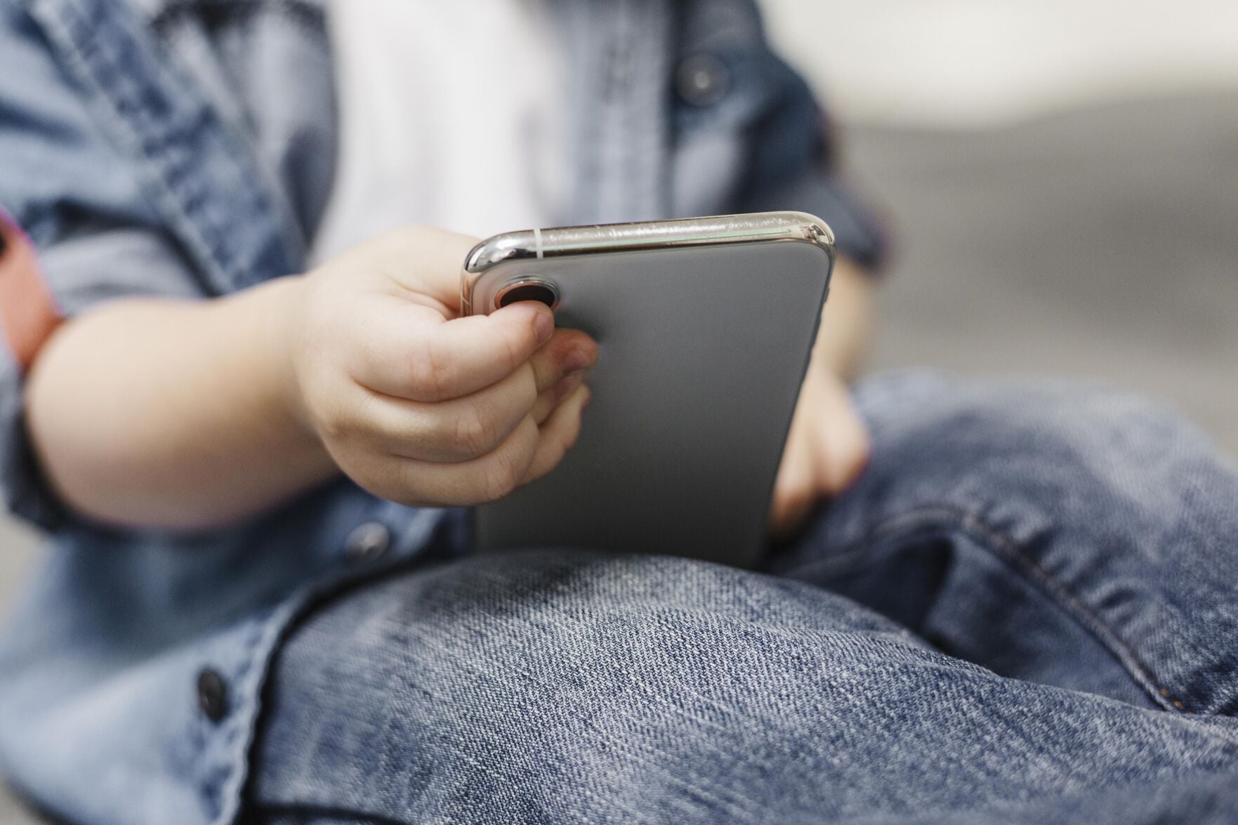 Survey: New York's school day cellphone ban improving classroom ...