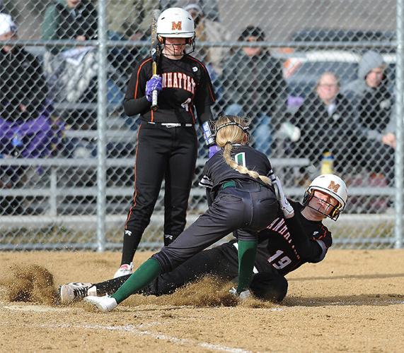 Manhattan begins title defense with non-conference rout of Ennis ...