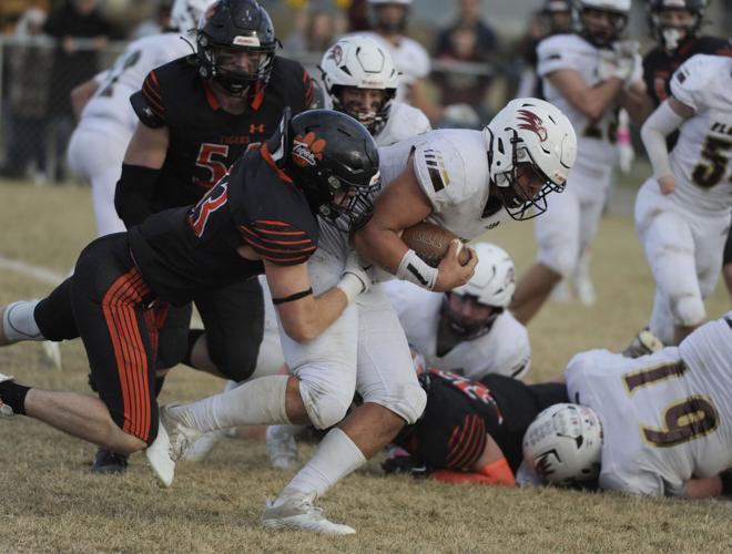 Manhattan falls to Florence-Carlton in thrilling State B title game ...