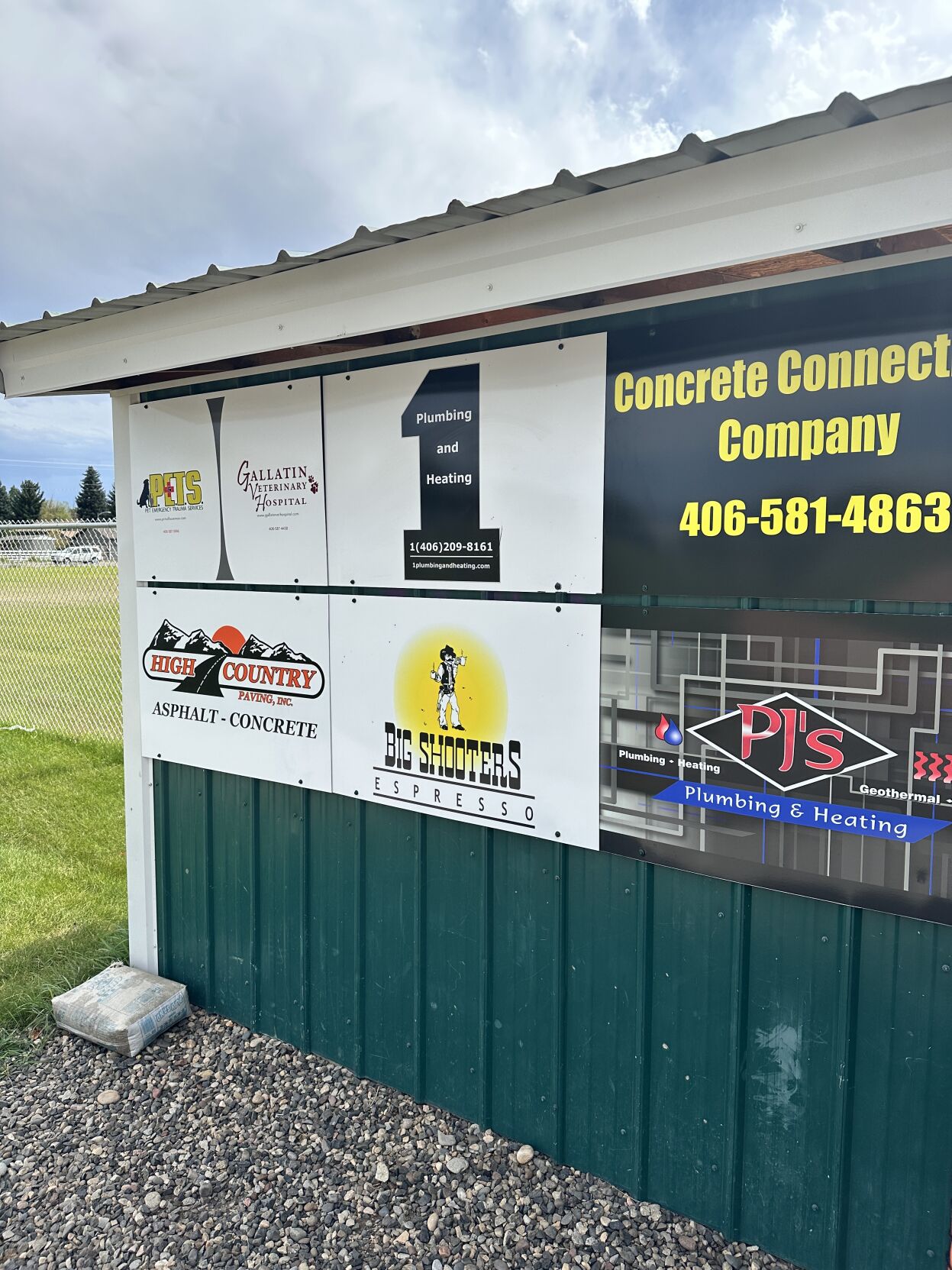 'It's personal to them': Local parents help clean up softball complex ...