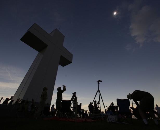 Eclipse 2024: Extra police, even National Guard troops being deployed ...