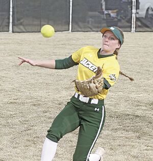 BHSU softball team sweeps CSU-Pueblo | Local Sports | bhpioneer.com