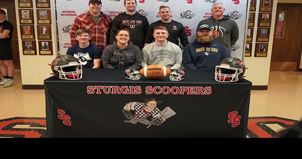 Sturgis Brown’s Gunner Rohloff signs to play football for SD Mines ...