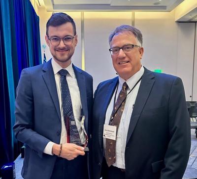 Rounds receives journalism award | Local News | bhpioneer.com