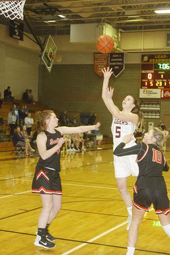 L-D basketball to host Custer | Local Sports | bhpioneer.com