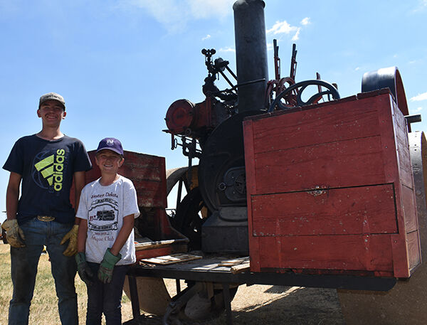 Antique Club hosts Threshing Bee | Local News | bhpioneer.com
