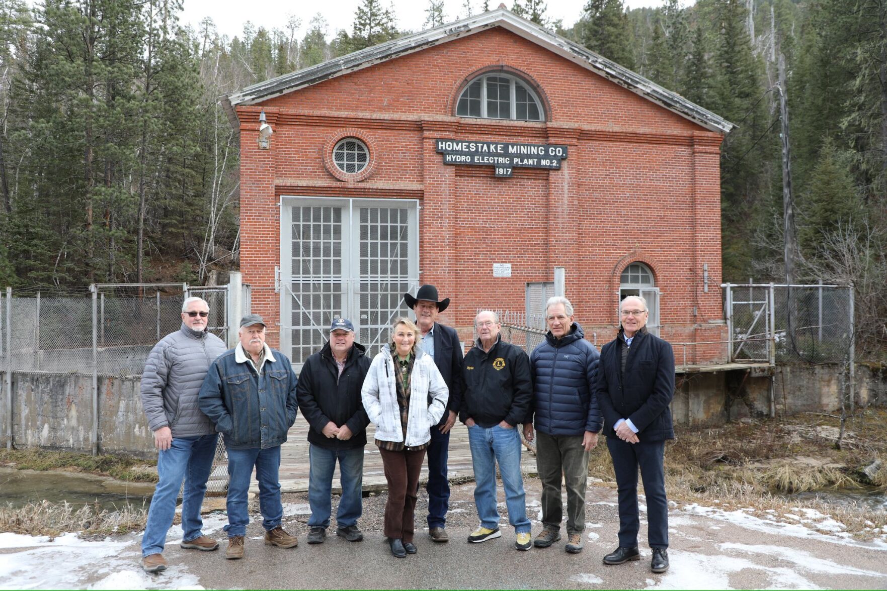 Bill transferring former Homestake Mine hydro plant in Spearfish Canyon ...