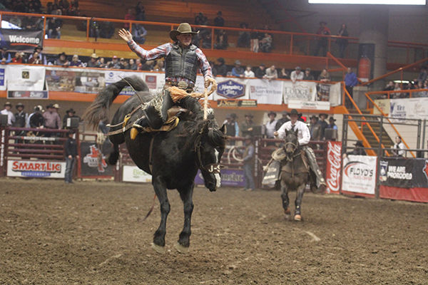 Wyatt Casper earns Xtreme Bronc title | Local Sports | bhpioneer.com