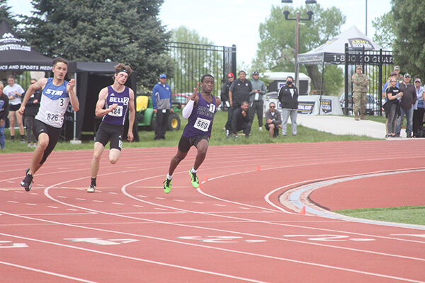 Belle Fourche track squads increasing depth | Local Sports | bhpioneer.com