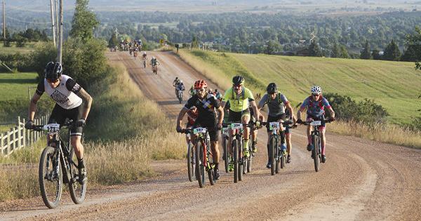 Dakota Five-0 draws 700 | Local Sports | bhpioneer.com