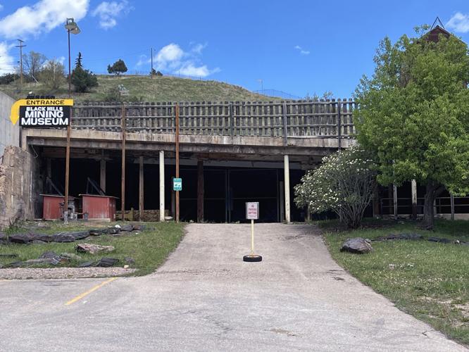 Growing holes in mining museum display lot prompt closure while board ...