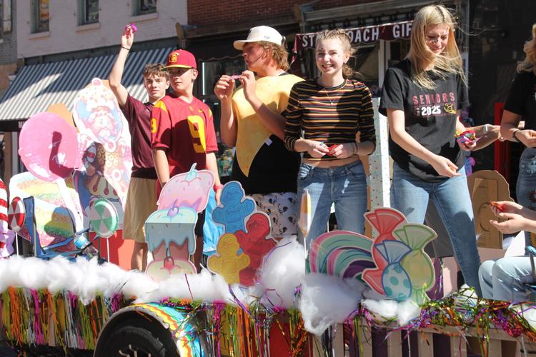 Diggers rock homecoming parade in Deadwood | Local News | bhpioneer.com