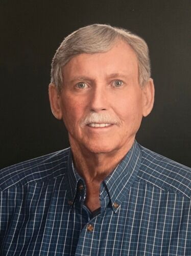 Richard "Dick" Auchampach | Obituaries | bhpioneer.com