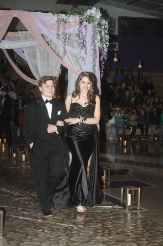 Belle Fourche HS celebrates prom | Local News | bhpioneer.com